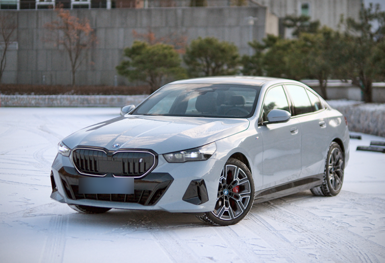 BMW i5 MSP와 MSP PRO 외관 차이