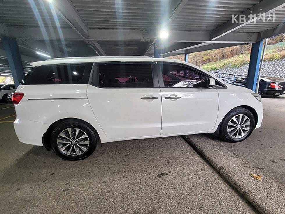 기아 올 뉴 카니발 · 디젤 · 경남 | 게시일(20221124) | KB차차차