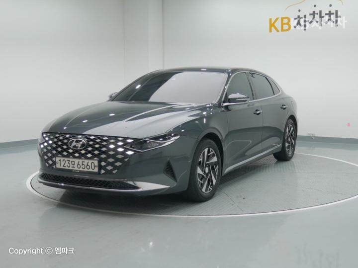 현대 더 뉴 그랜저 하이브리드 · 하이브리드가솔린 · 인천 매물번호25558134 Kb차차차