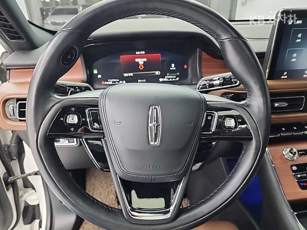 링컨 에비에이터 2세대(U611) · 가솔린 · 경기 | 매물번호(27060136) | KB차차차