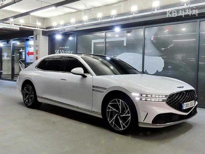 제네시스 G90 Rs4 · 가솔린 · 경기 매물번호 25070289 Kb차차차