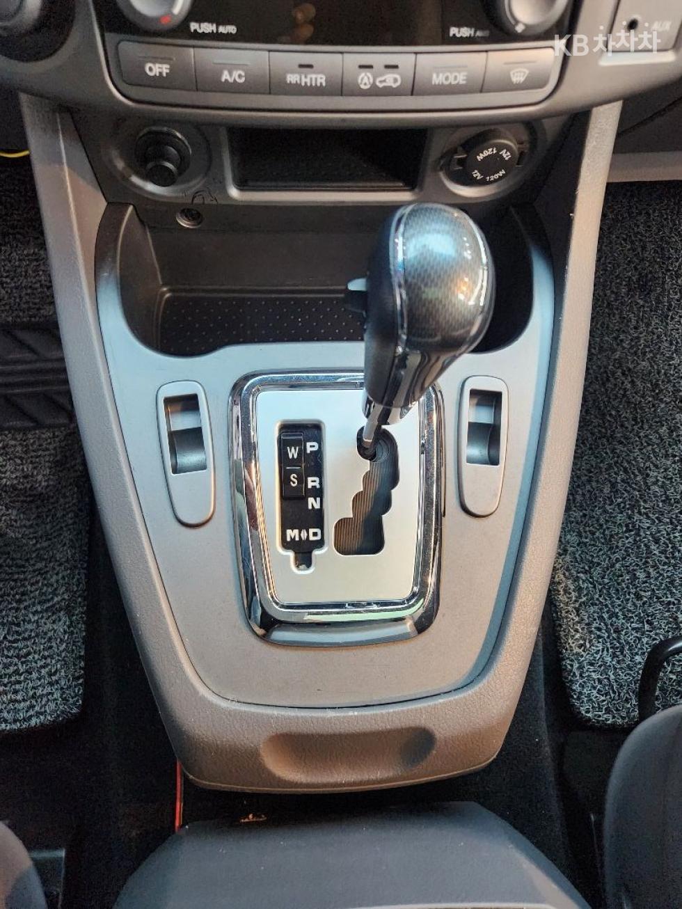 KG모빌리티 코란도 투리스모 · 디젤 · 서울 | 매물번호(26909083) | KB차차차